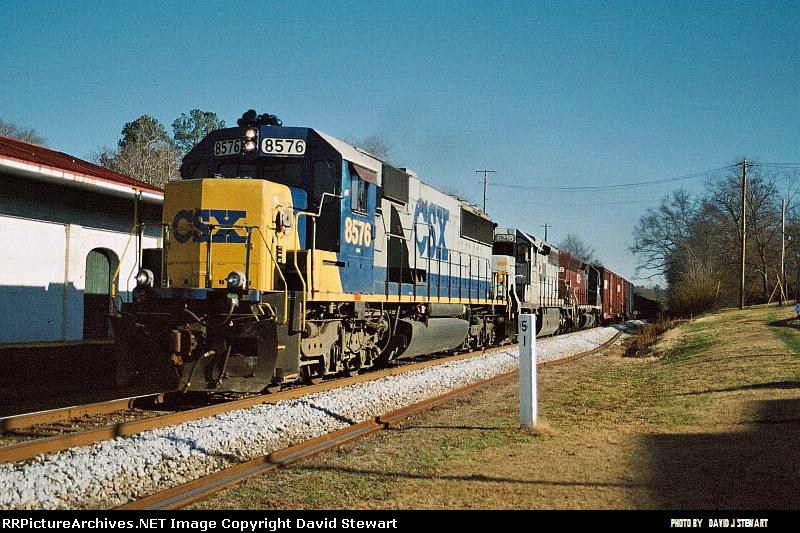 Q617/CSX 8576